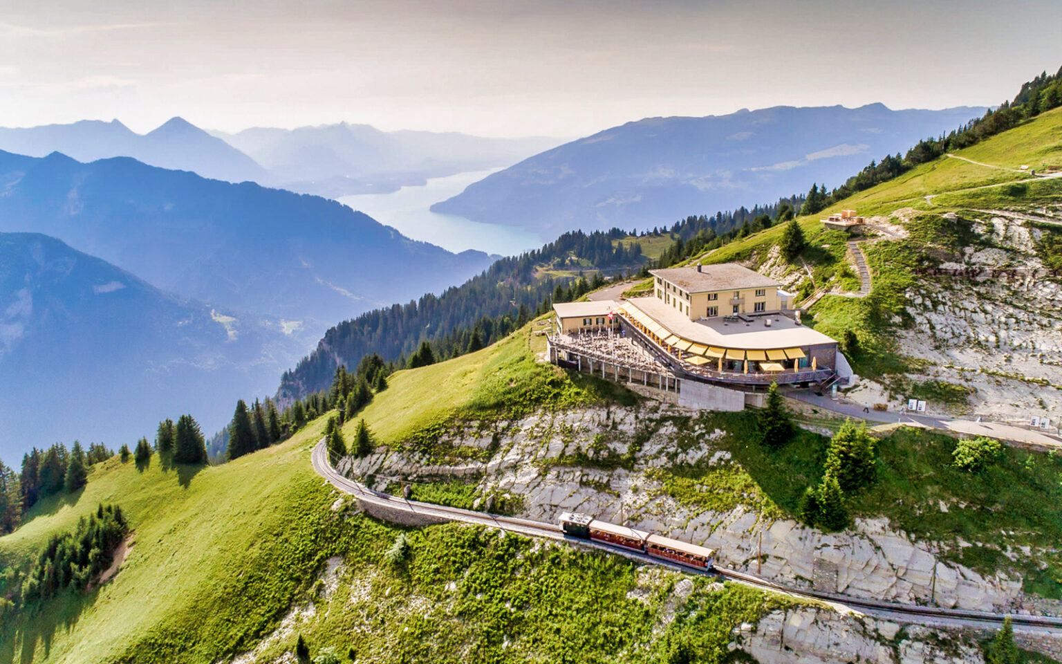 7 Days Itinerary in Switzerland: Highlights & Hidden Gems