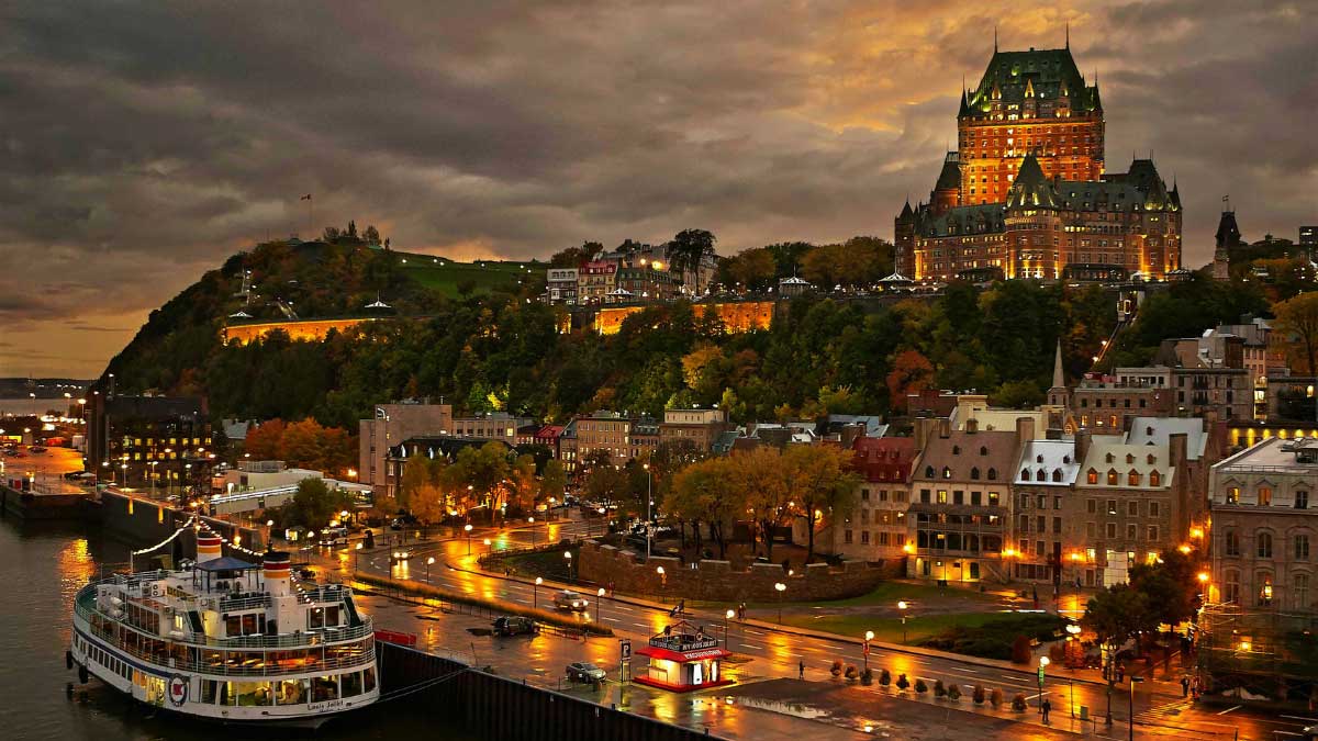 37 Epic Bucket List Canada Places to Visit: Must-See Destinations